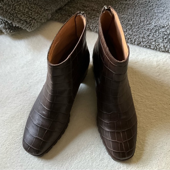 Madewell | Shoes | New Katie Croc Embossed Back Zip Ankle Boots From ...